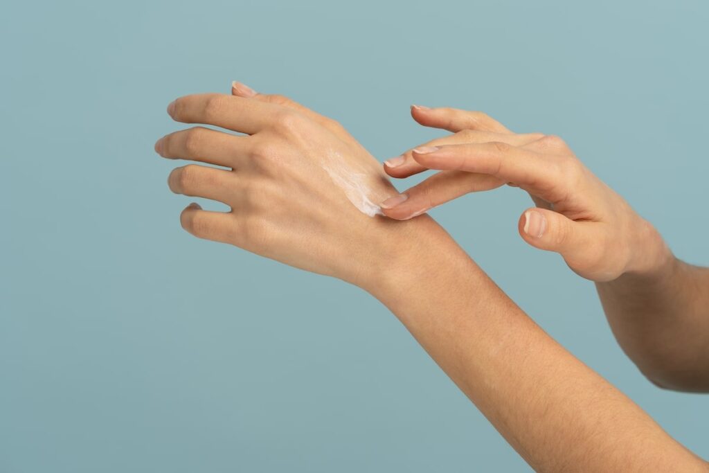 Moisturizer vs. Lotion: Learn the Differences and Pick the Right One ...
